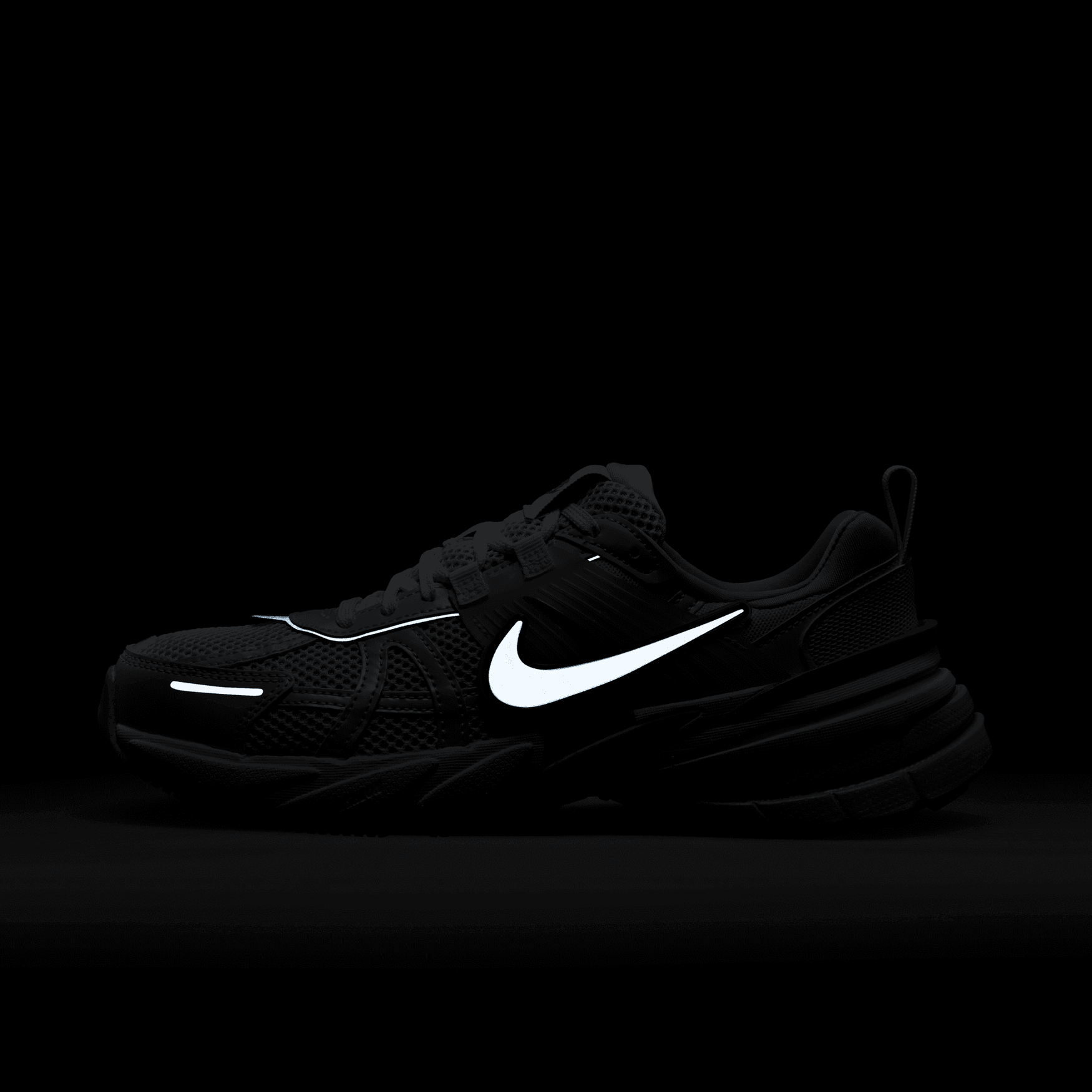 Women's Nike V2K Run "White Summit Royal Pulse" – The Closet Inc.